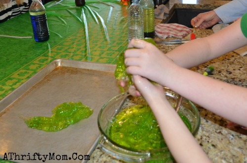 How to Make FLUBBER ~ Fun Science experiments for kids #Flubber