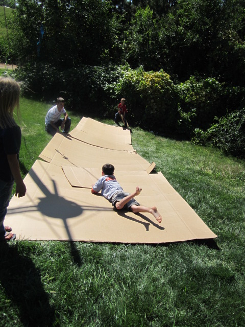 Cardboard slide ~ Mommy Moments – A Thrifty Mom