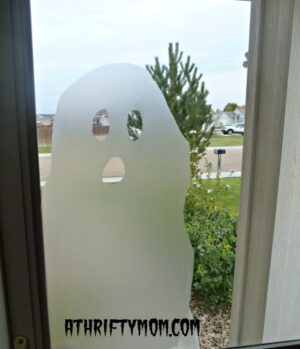 Ghost Window Cling~ Thrifty Halloween Decor – A Thrifty Mom