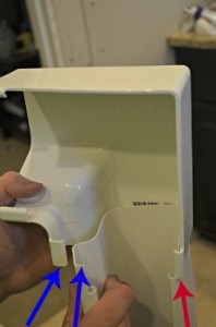 How to build a book shelf out of a vinyl rain gutter – DIY – A Thrifty Mom