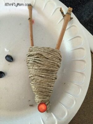 Rudolph Christmas Ornament, fun for kids to make – A Thrifty Mom