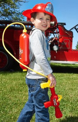 Fireman Backpack Water Gun Blaster with Fire Hat ~ Gift Idea for Kids ...
