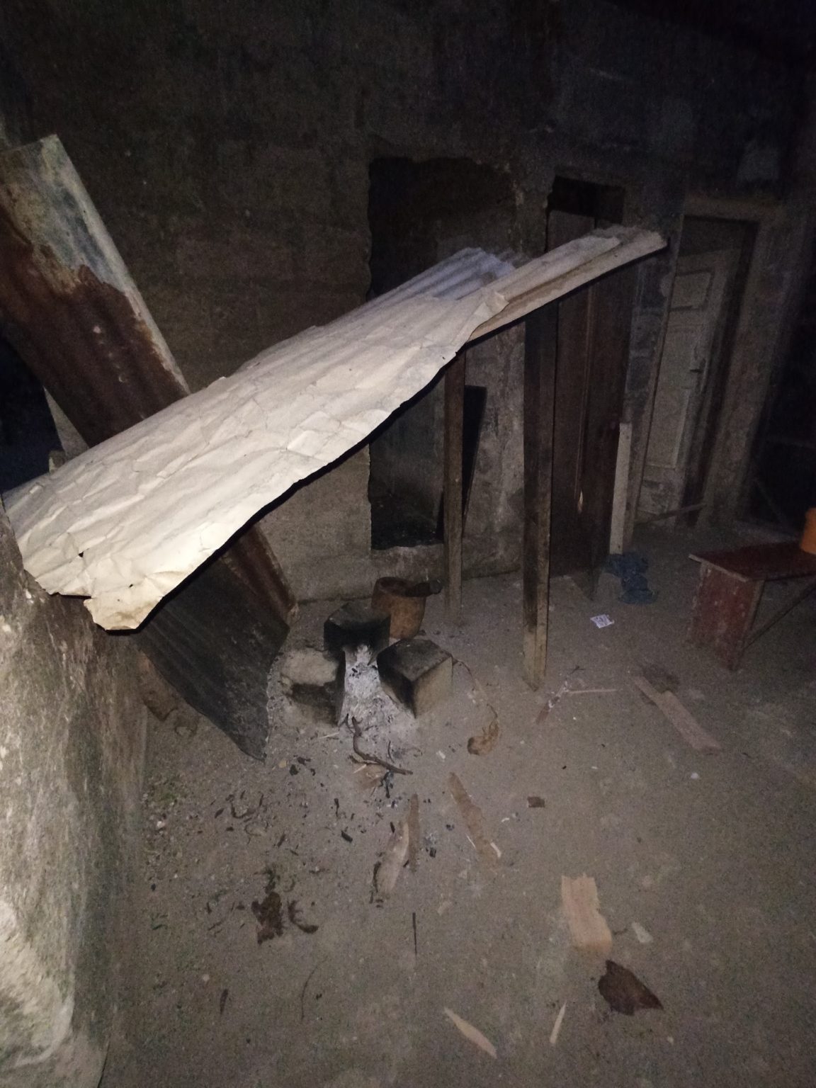 Bag of Rice Project #92 - A visit to the Bassey family - A Thrifty Mom ...