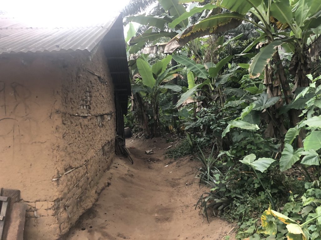 Bag of Rice Project #243 -A visit to the Eme family - A Thrifty Mom