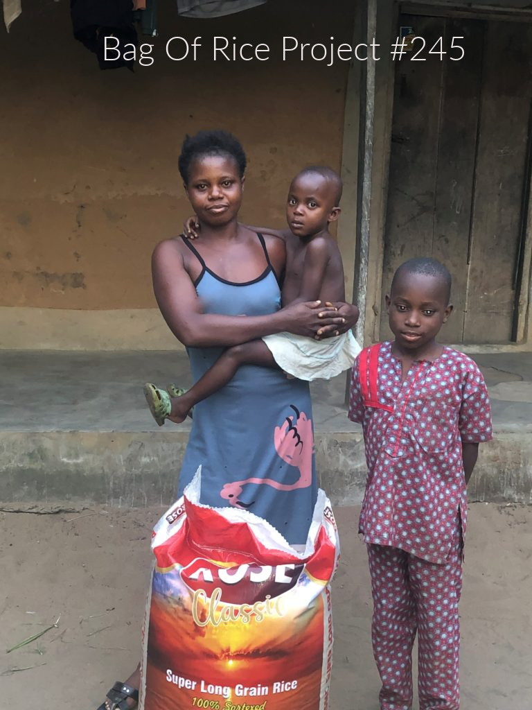 Bag of Rice Project #245 -A visit to the Ukpe family - A Thrifty Mom
