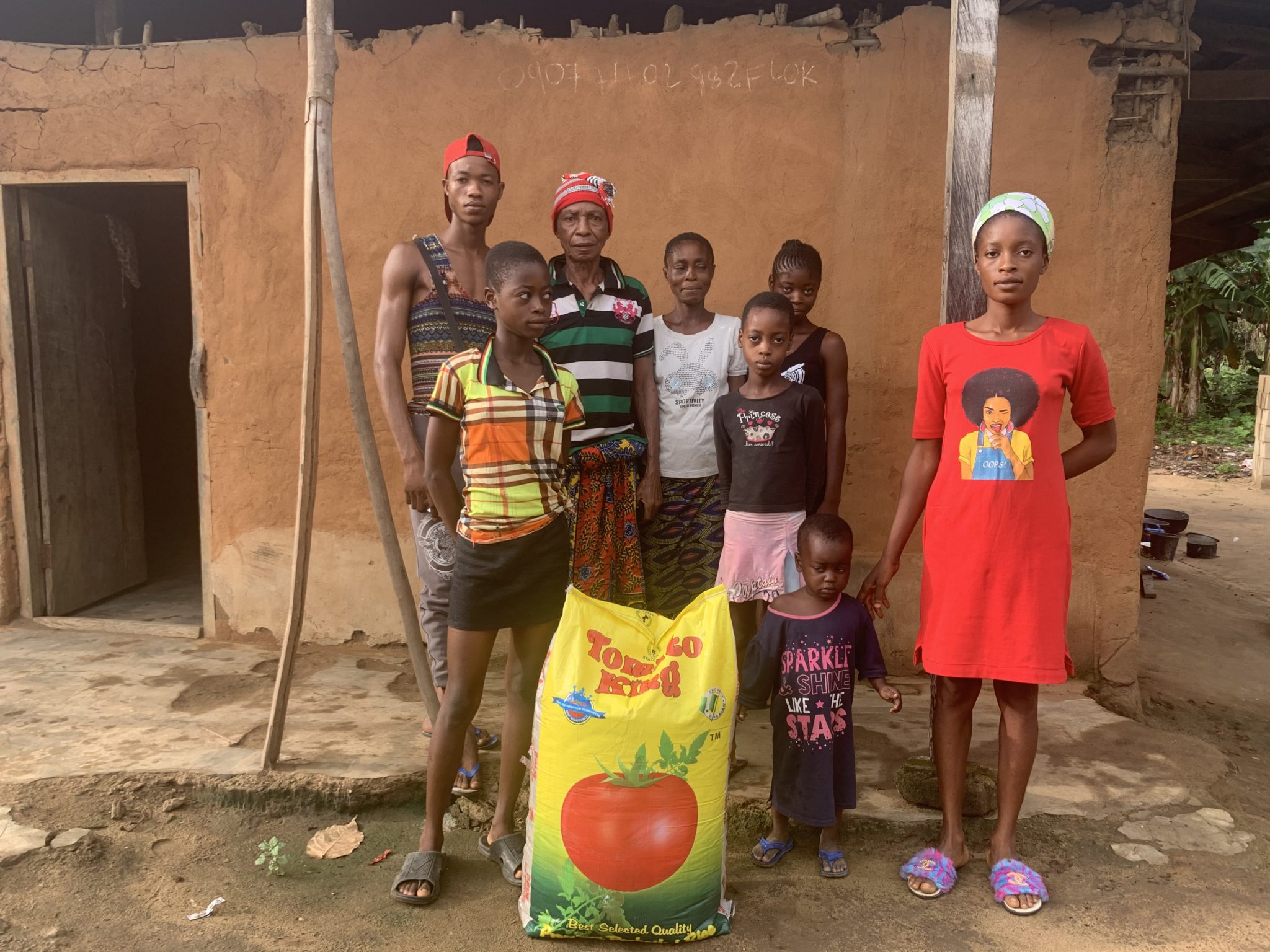 Bag of Rice Project #320 -A visit to Bassey family - A Thrifty Mom ...