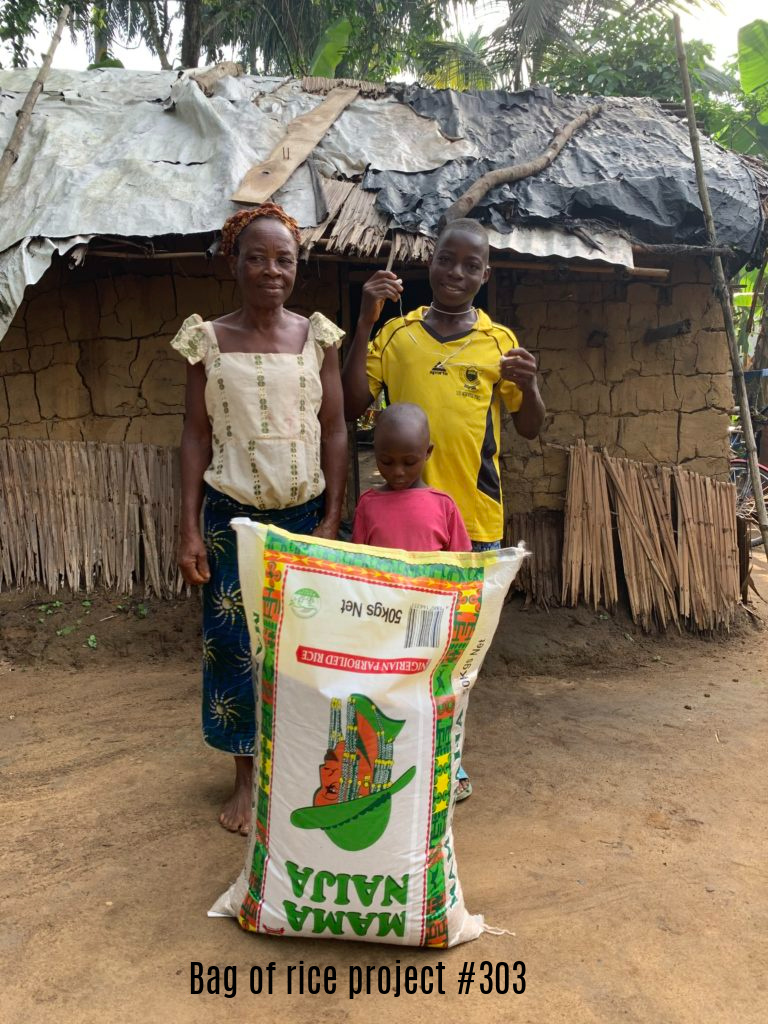 Bag of Rice Project #303 -A visit to the Ndak family – A Thrifty Mom