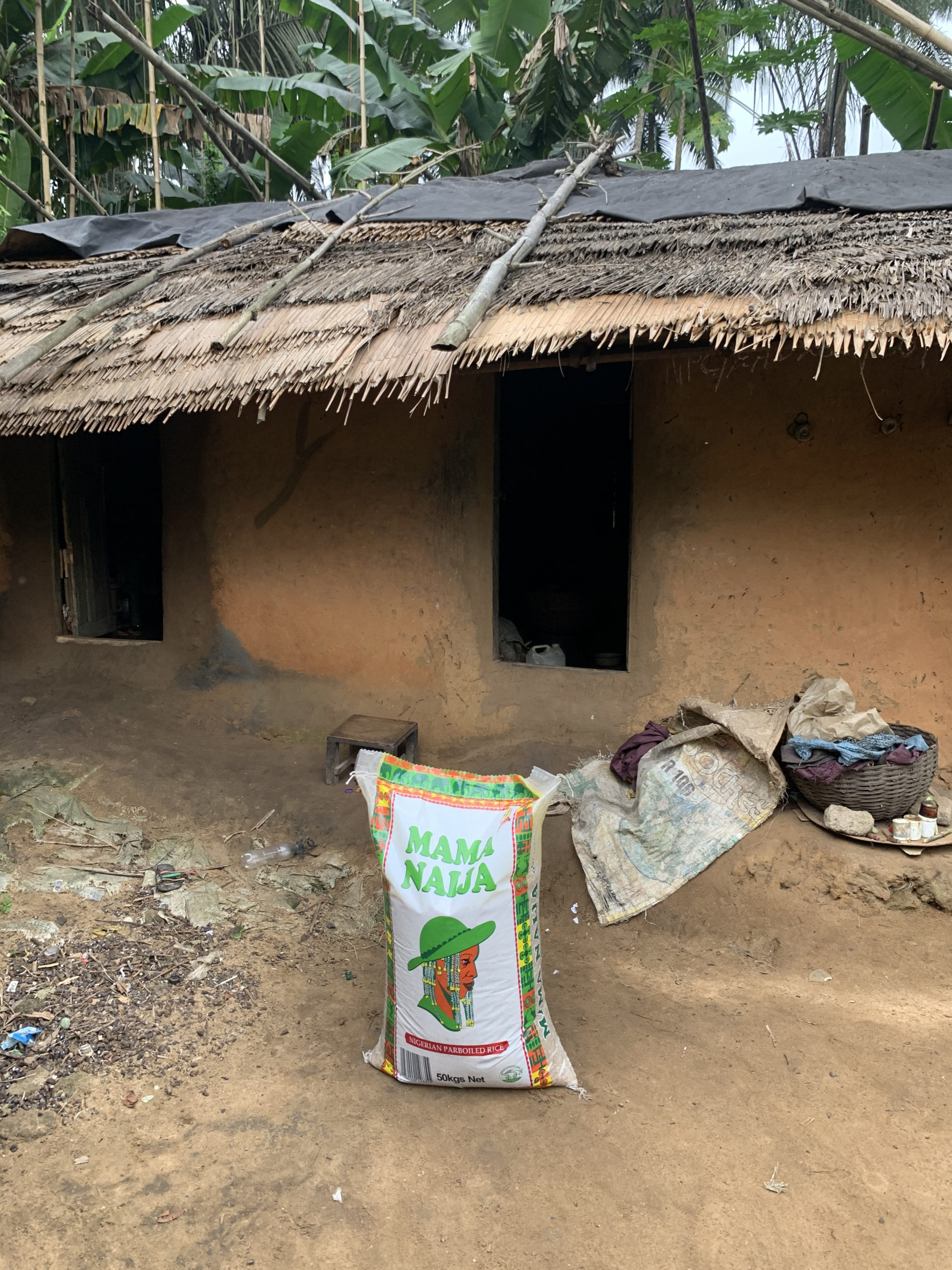 Bag of Rice Project #329 -A visit to the Comfort family – A Thrifty Mom