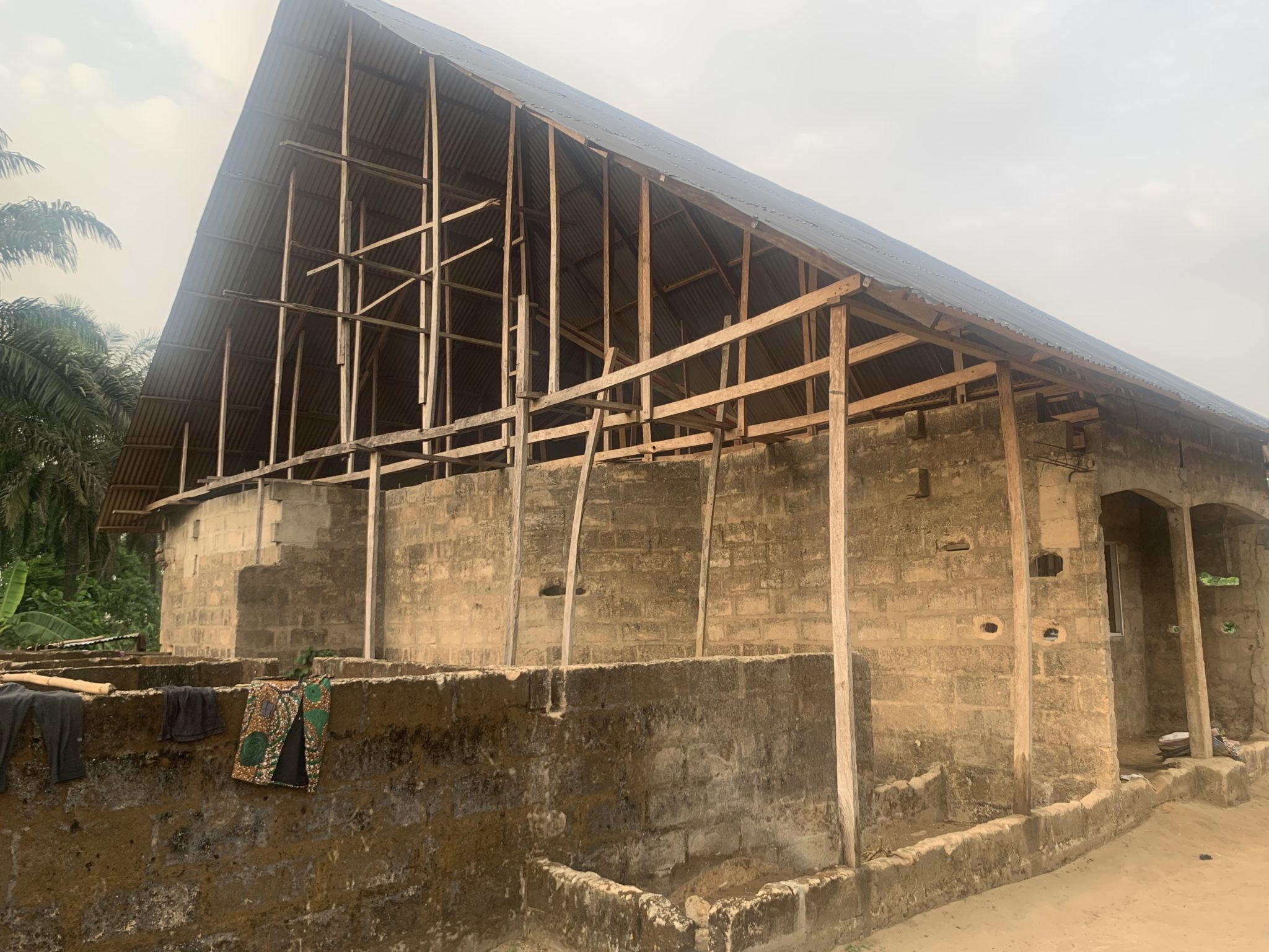 Bag of Rice Project #411 -A visit to the Jonah family – A Thrifty Mom