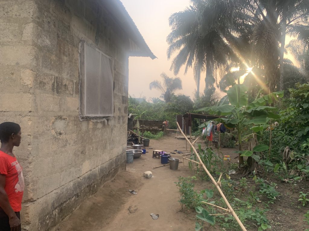 Bag of Rice Project #411 -A visit to the Jonah family – A Thrifty Mom