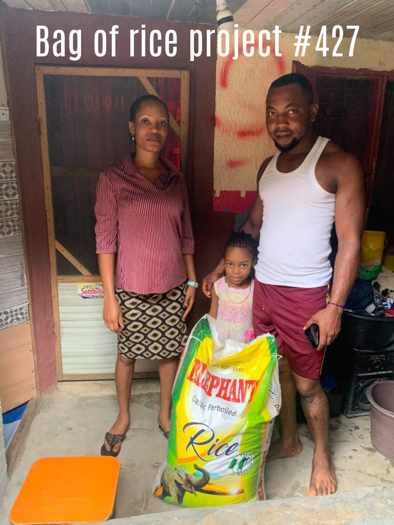 Bag of Rice Project #427 -A visit to the Elijah family – A Thrifty Mom