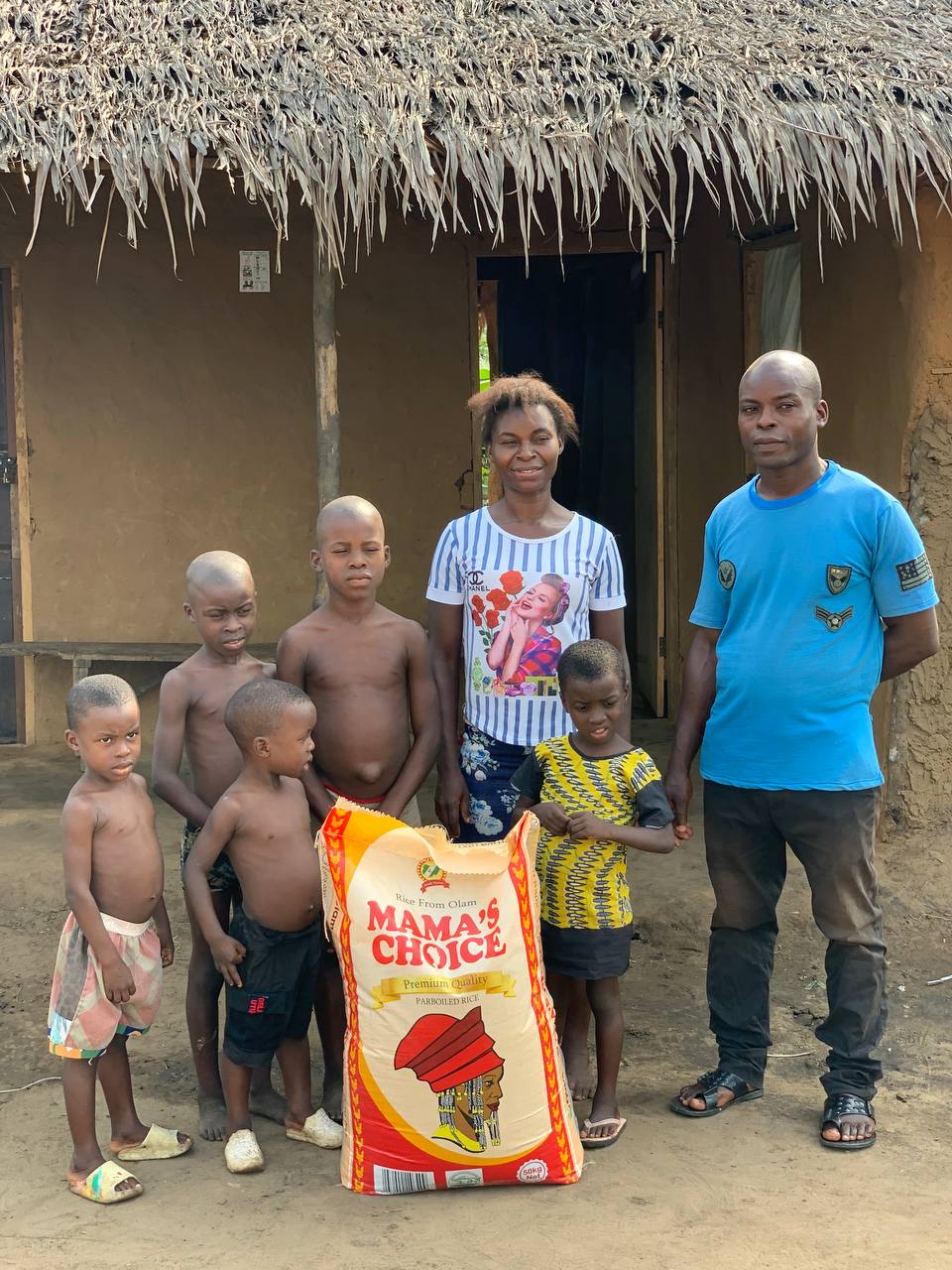 Bag of Rice Project #497 -A visit to the Isaiah family – A Thrifty Mom