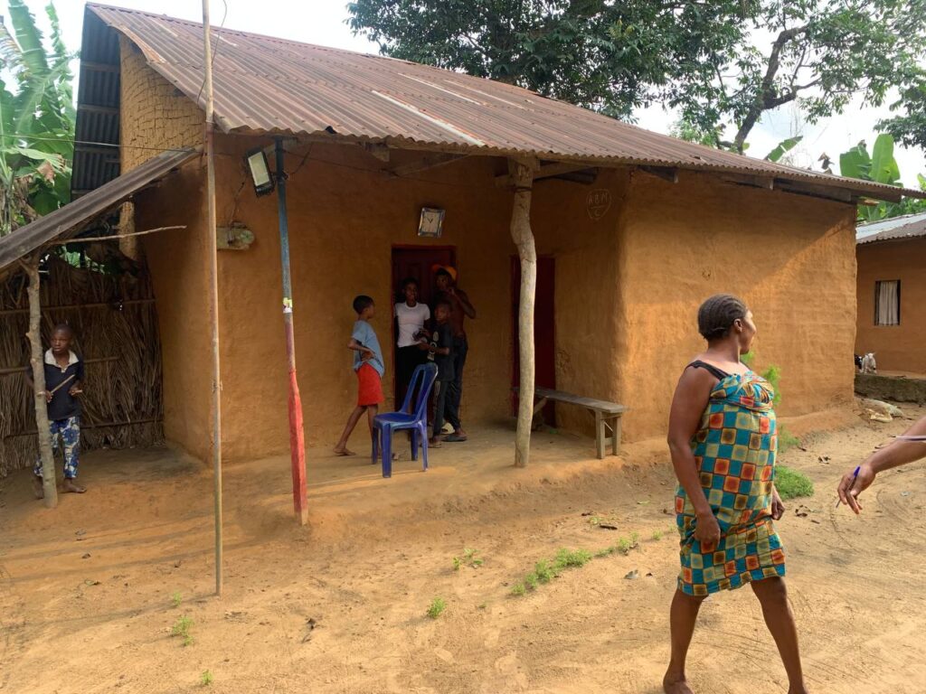 Bag of Rice Project #491 -A visit to the Akawo family - A Thrifty Mom