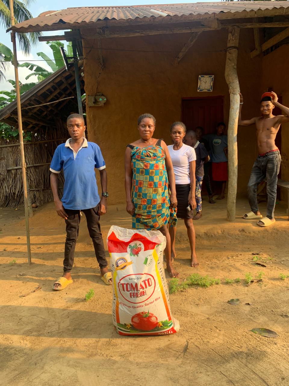 Bag of Rice Project #491 -A visit to the Akawo family - A Thrifty Mom ...