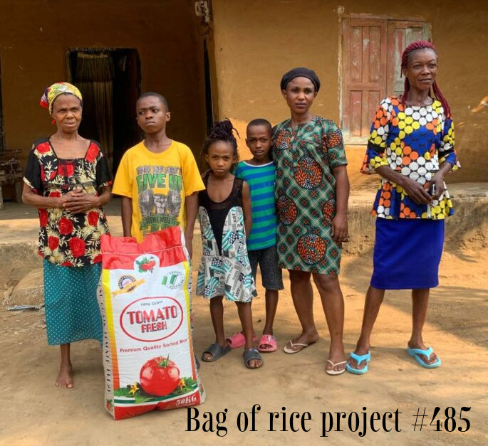 Bag of Rice Project #485 -A visit to the Emmanuel family – A Thrifty Mom