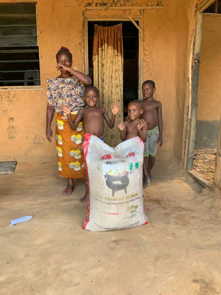 Bag of Rice Project #513 -A visit to the Prince family – A Thrifty Mom
