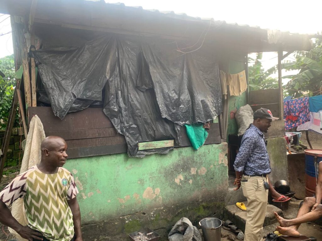 Bag of Rice Project #540 -A visit to the Edoma family – A Thrifty Mom