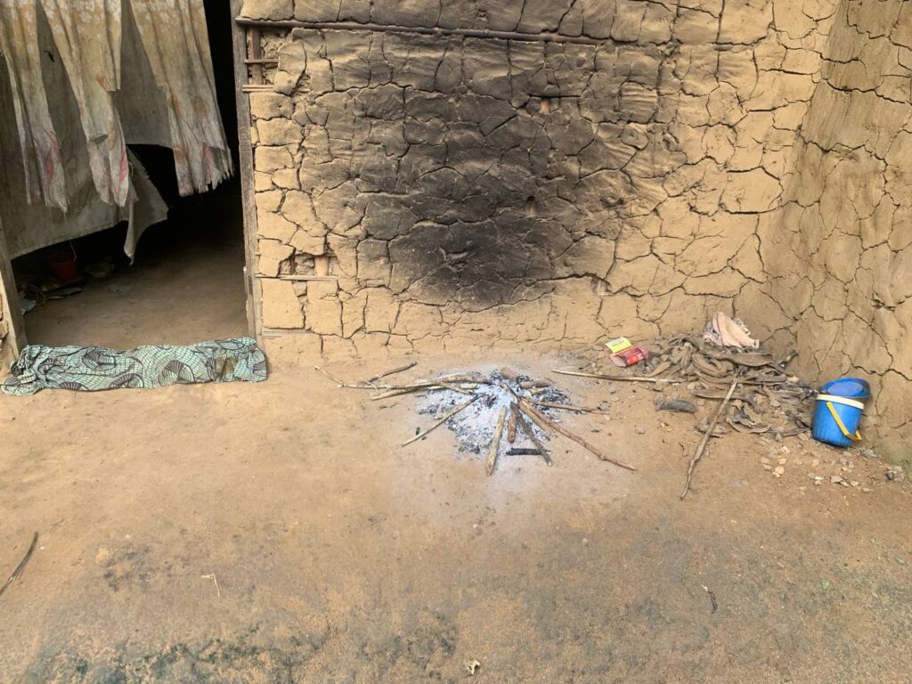 Bag of Rice Project #553 -A visit to the Okon family – A Thrifty Mom