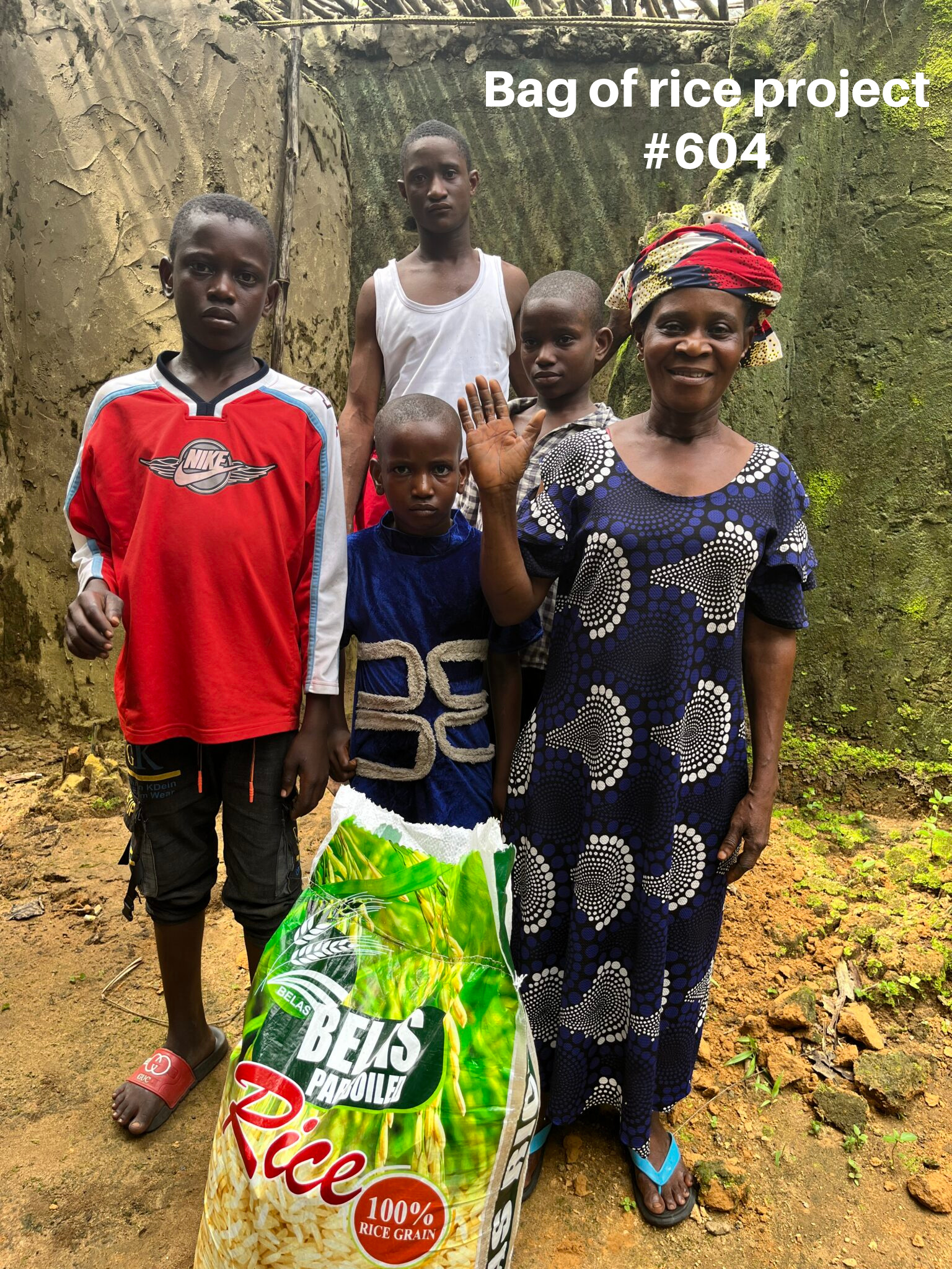 Bag of Rice Project #604 -A visit to the Benson family – A Thrifty Mom